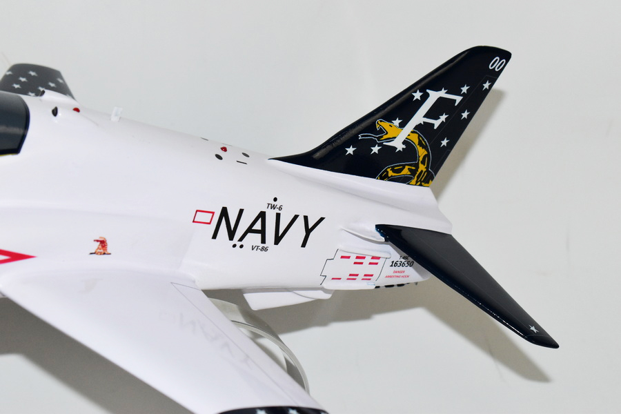 VT-86 Sabrehawks T-45 2019, 16 inch Model - Squadron Nostalgia